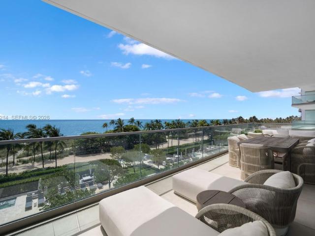 Luxury apartment complex for rent in Bal Harbour, Florida