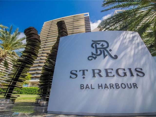 Luxury apartment complex for rent in Bal Harbour, Florida
