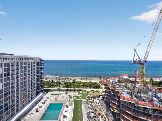 Luxury apartment complex for rent in Bal Harbour, Florida