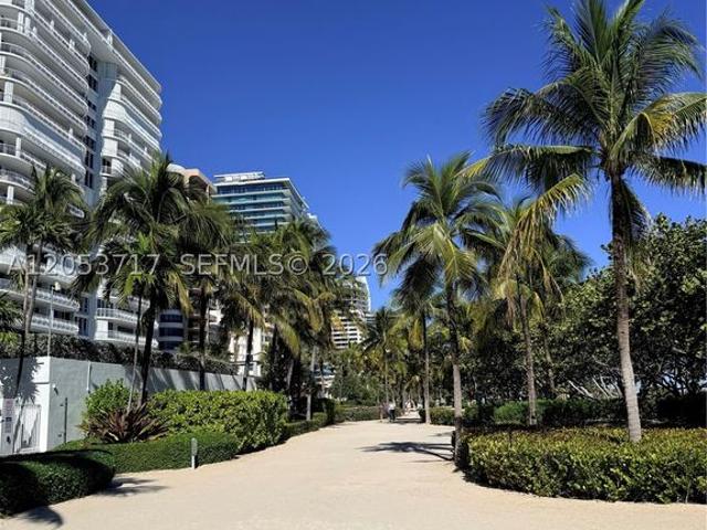 Luxury apartment complex for rent in Bal Harbour, United States