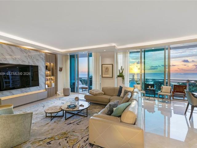 Luxury apartment complex for rent in Bal Harbour, United States