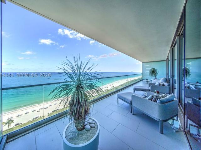 Luxury apartment complex for rent in Bal Harbour, United States