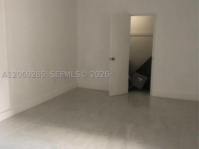 Luxury apartment complex for rent in Bal Harbour, United States