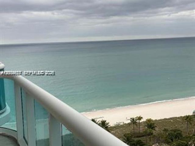 Luxury apartment complex for rent in Bal Harbour, United States
