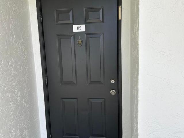 Luxury apartment complex for rent in Greenacres City, United States
