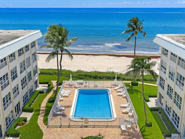 Luxury apartment complex for rent in Gulf Stream, Florida