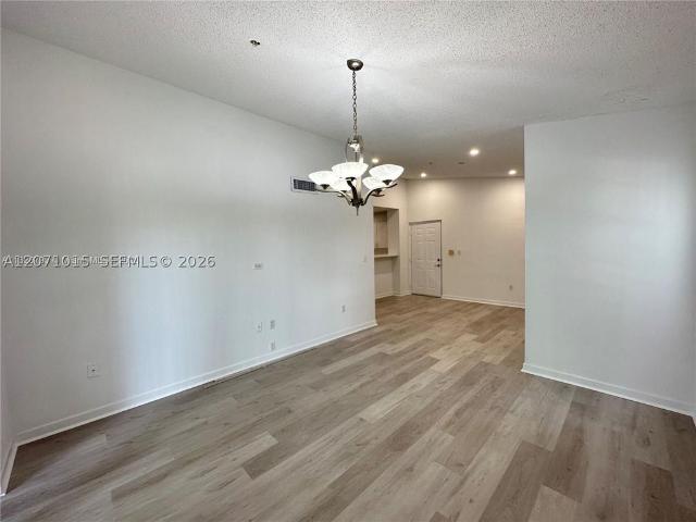 Luxury apartment complex for rent in Doral, Florida