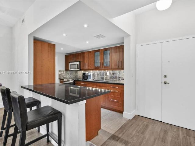 Luxury apartment complex for rent in Doral, Florida