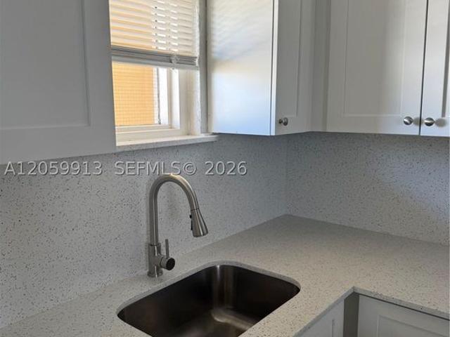 Luxury apartment complex for rent in Doral, Florida