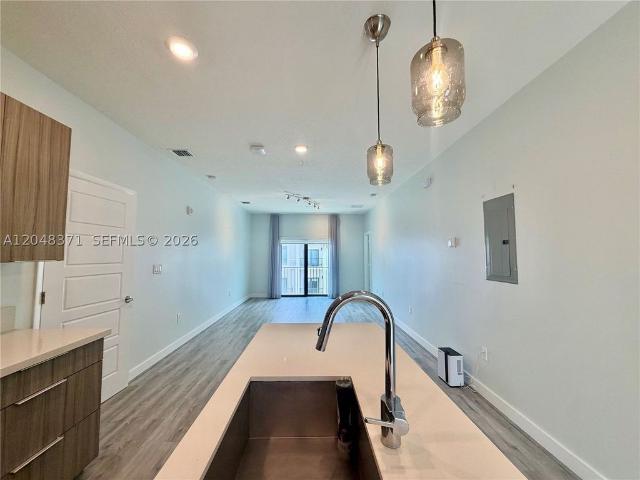 Luxury apartment complex for rent in Doral, Florida