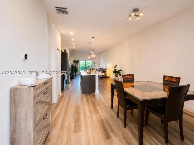 Luxury apartment complex for rent in Doral, Florida