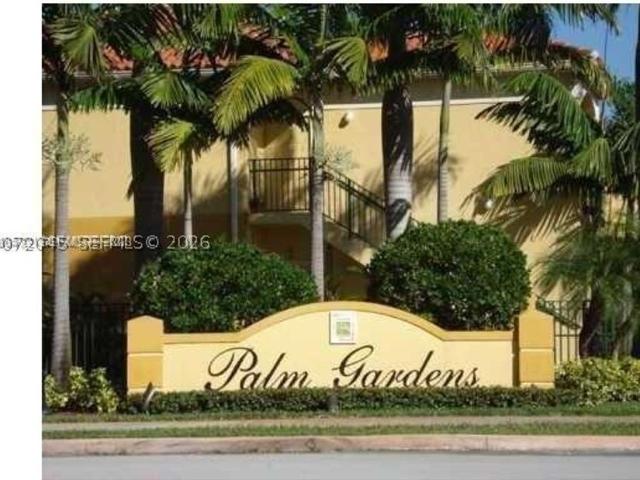 Luxury apartment complex for rent in Doral, Florida
