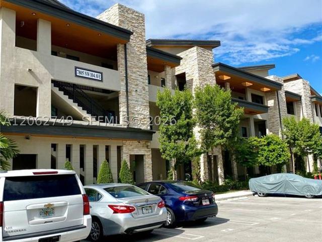 Luxury apartment complex for rent in Doral, Florida