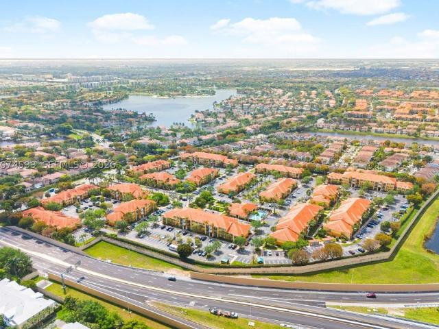 Luxury apartment complex for rent in Doral, Florida