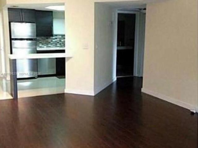 Luxury apartment complex for rent in Doral, Florida