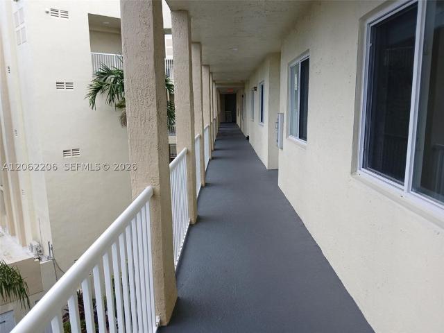 Luxury apartment complex for rent in Doral, United States