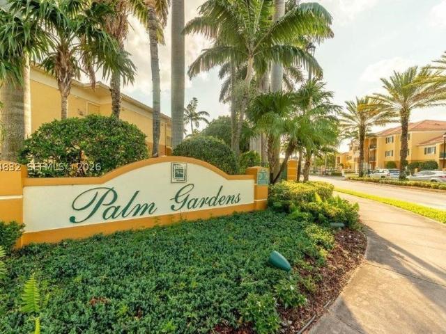 Luxury apartment complex for rent in Doral, United States
