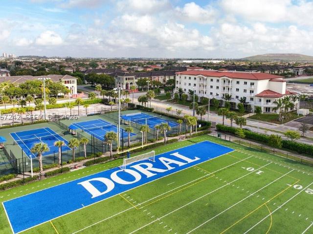 Luxury apartment complex for rent in Doral, United States