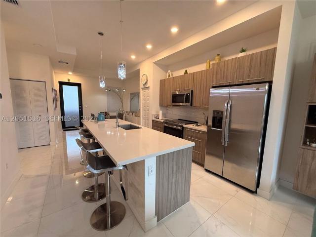 Luxury apartment complex for rent in Doral, United States