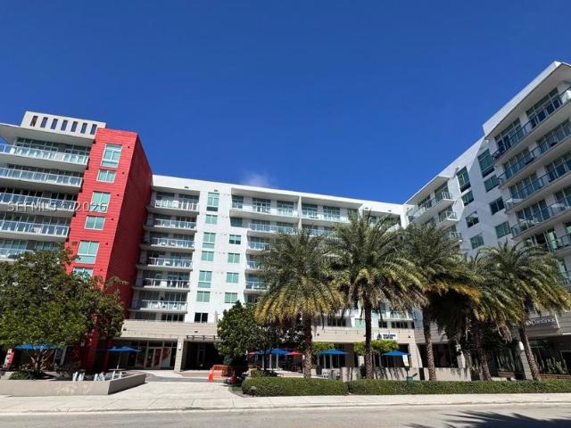Luxury apartment complex for rent in Doral, United States