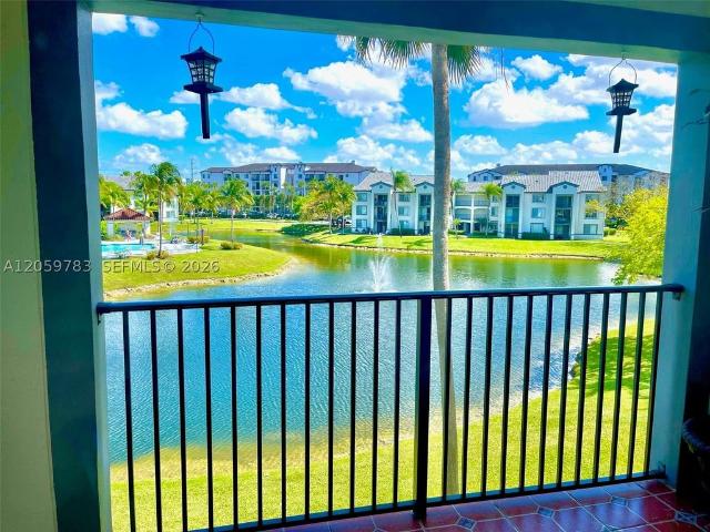 Luxury apartment complex for rent in Doral, United States