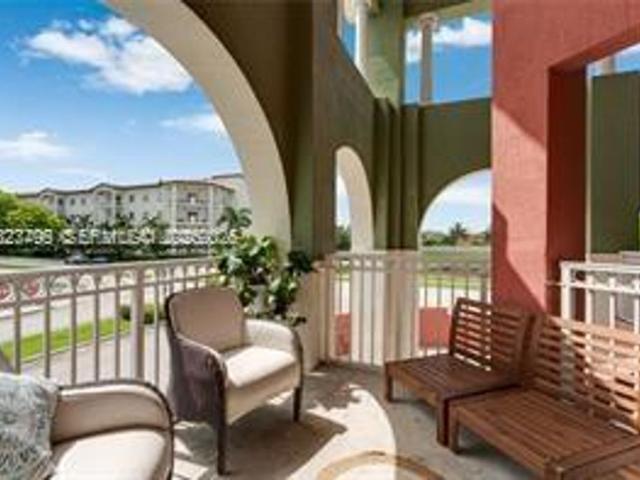 Luxury apartment complex for rent in Doral, United States