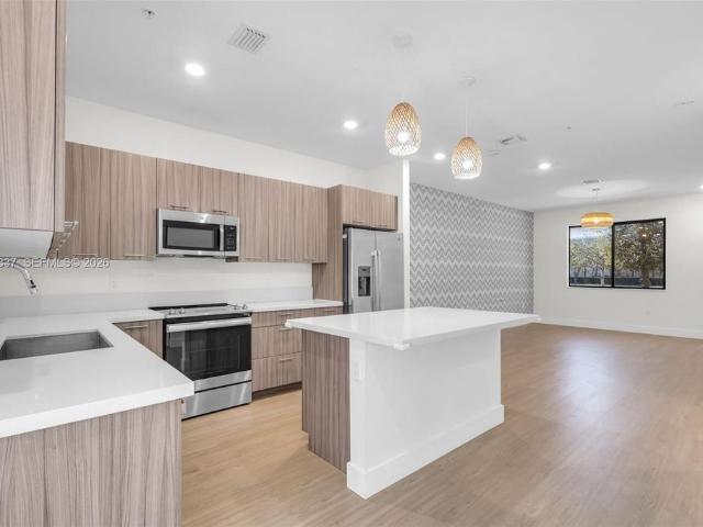 Luxury apartment complex for rent in Doral, United States