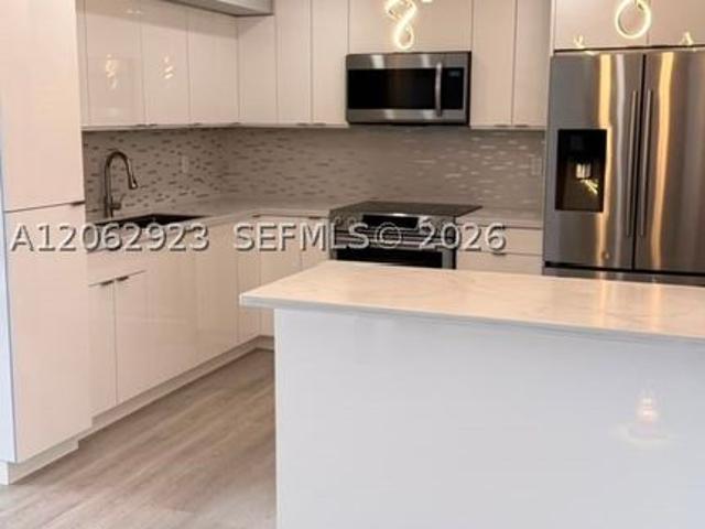Luxury apartment complex for rent in Doral, United States
