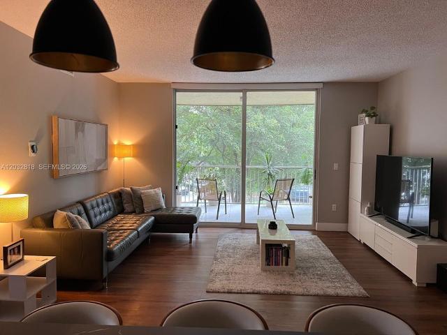 Luxury apartment complex for rent in Doral, United States