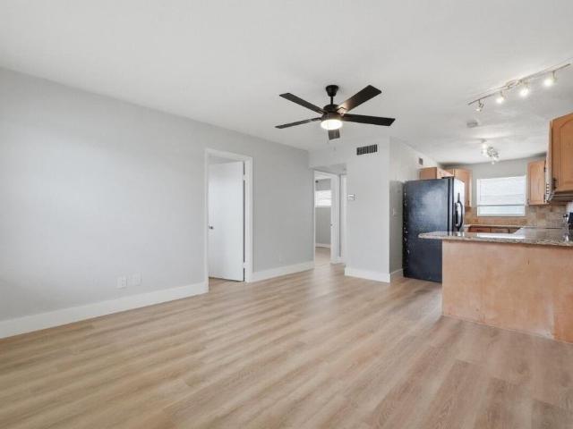 Luxury apartment complex for rent in Davie, Florida
