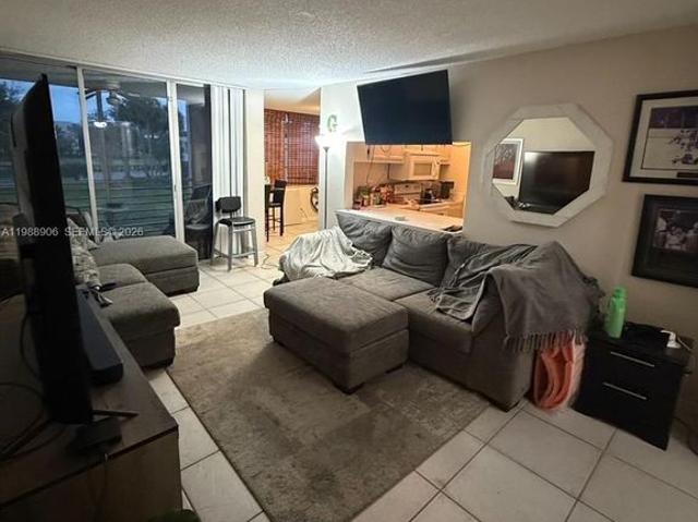 Luxury apartment complex for rent in Davie, Florida