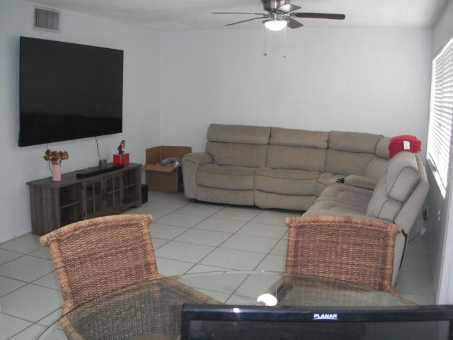 Luxury apartment complex for rent in Davie, Florida