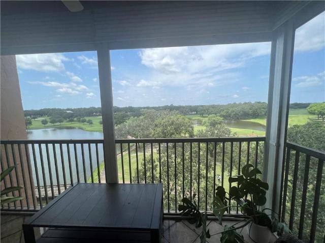 Luxury apartment complex for rent in Davie, United States