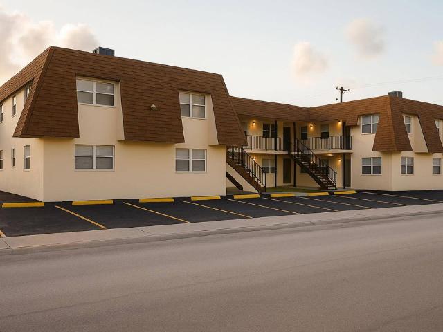 Luxury apartment complex for rent in Davie, United States