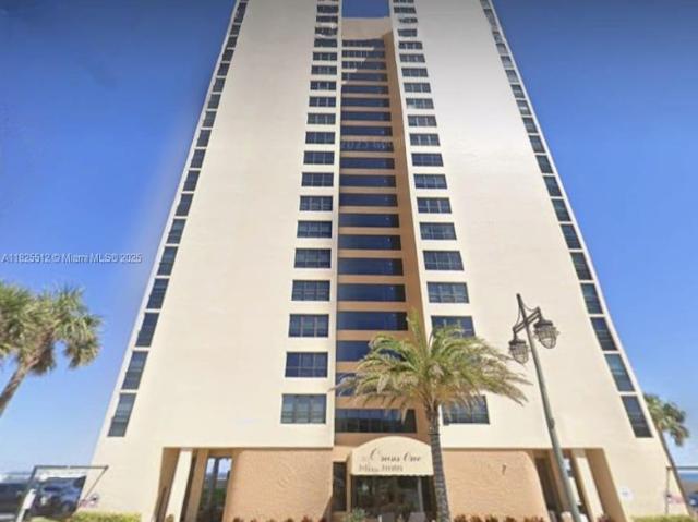 Luxury apartment complex for rent in Daytona Beach, United States