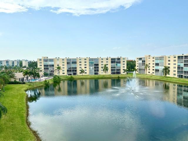Luxury apartment complex for rent in Dania Beach, Florida