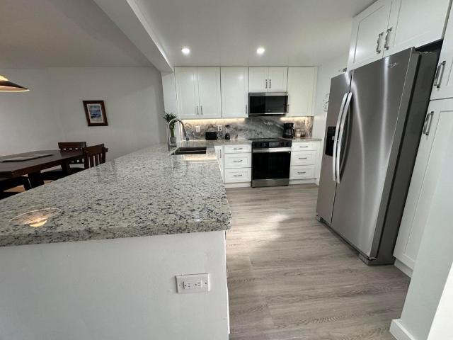 Luxury apartment complex for rent in Dania Beach, Florida
