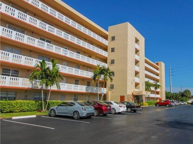Luxury apartment complex for rent in Dania Beach, Florida