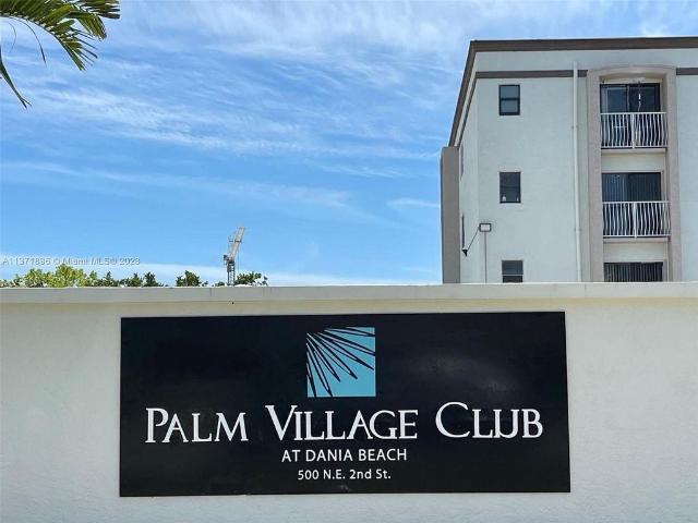 Luxury apartment complex for rent in Dania Beach, Florida