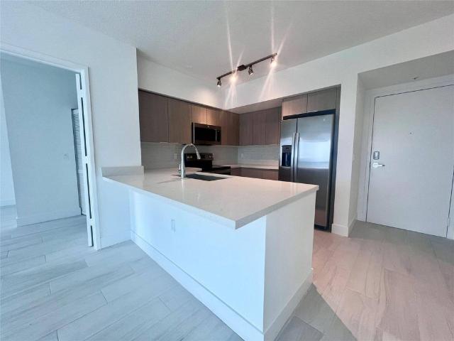 Luxury apartment complex for rent in Dania Beach, United States