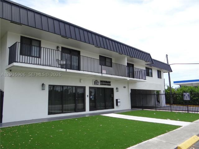 Luxury apartment complex for rent in Dania Beach, United States