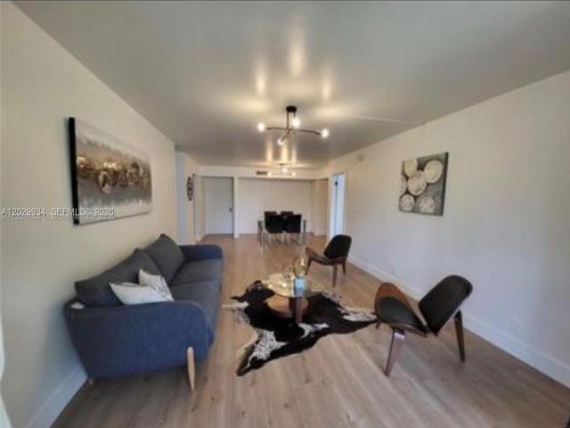 Luxury apartment complex for rent in Deerfield Beach, Florida