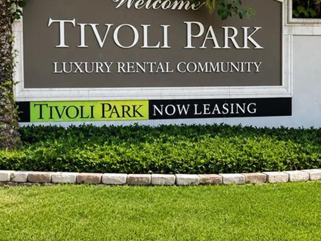 Luxury apartment complex for rent in Deerfield Beach, Florida