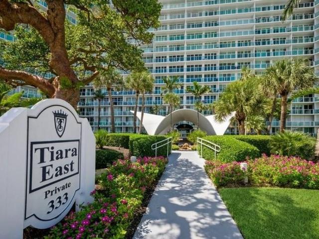Luxury apartment complex for rent in Deerfield Beach, Florida