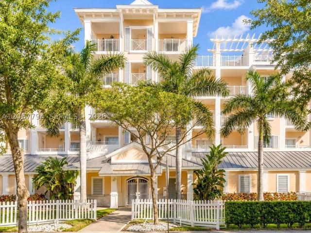 Luxury apartment complex for rent in Deerfield Beach, United States