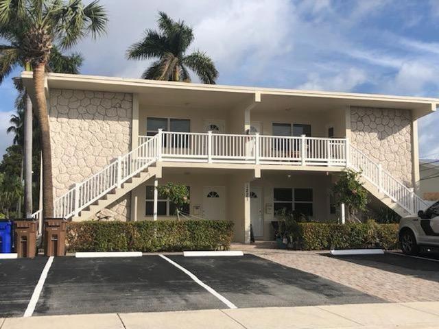 Luxury apartment complex for rent in Deerfield Beach, United States