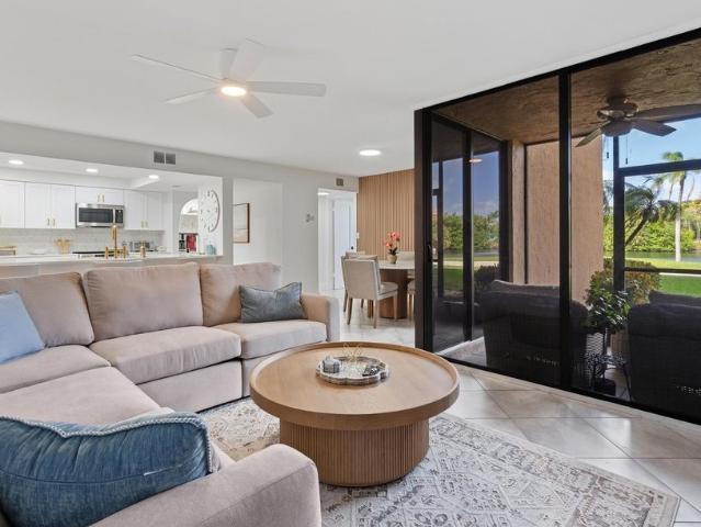 Luxury apartment complex for rent in Delray Beach, Florida