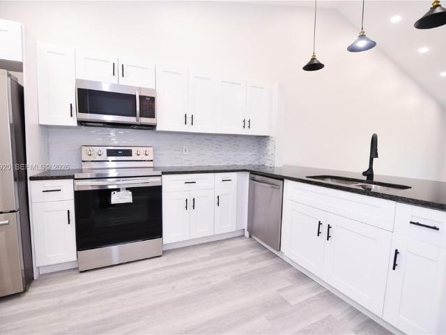 Luxury apartment complex for rent in Delray Beach, Florida