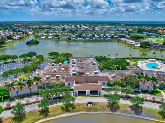 Luxury apartment complex for rent in Delray Beach, Florida