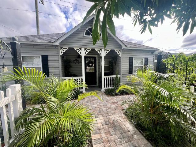 Luxury apartment complex for rent in Delray Beach, Florida